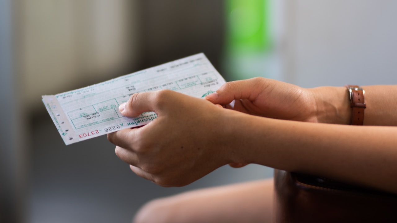 UK Event Cancelled? Refund Rights, Booking Fees Explained